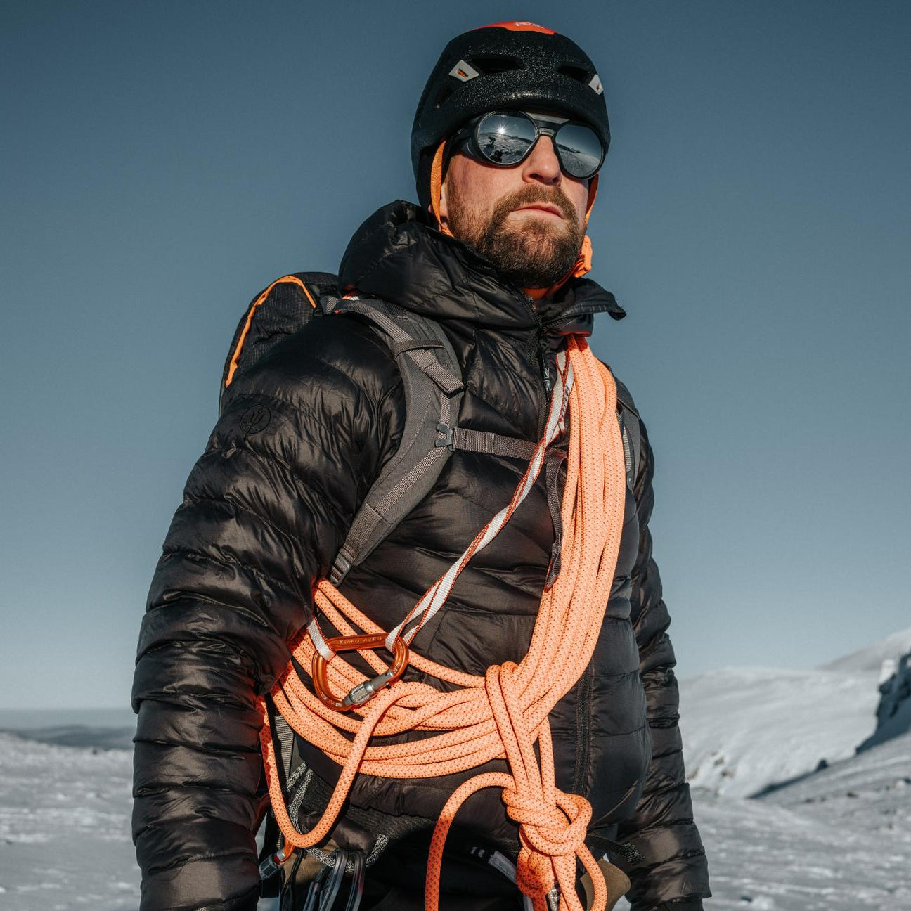 Ithax Jacket | Men's Black Hooded Synthetic Insulation Jacket – ThruDark