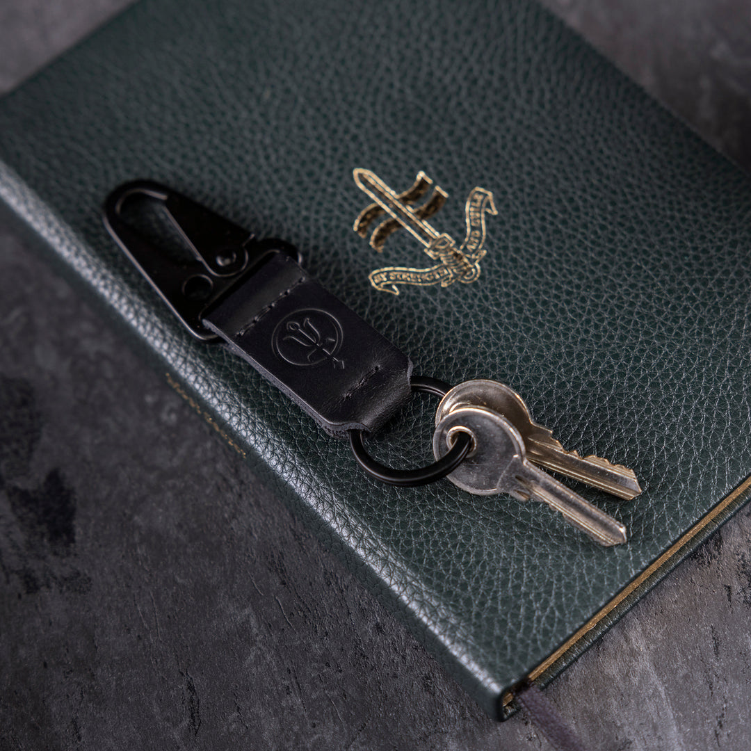 LEATHER TRIGGER KEYRING – ThruDark