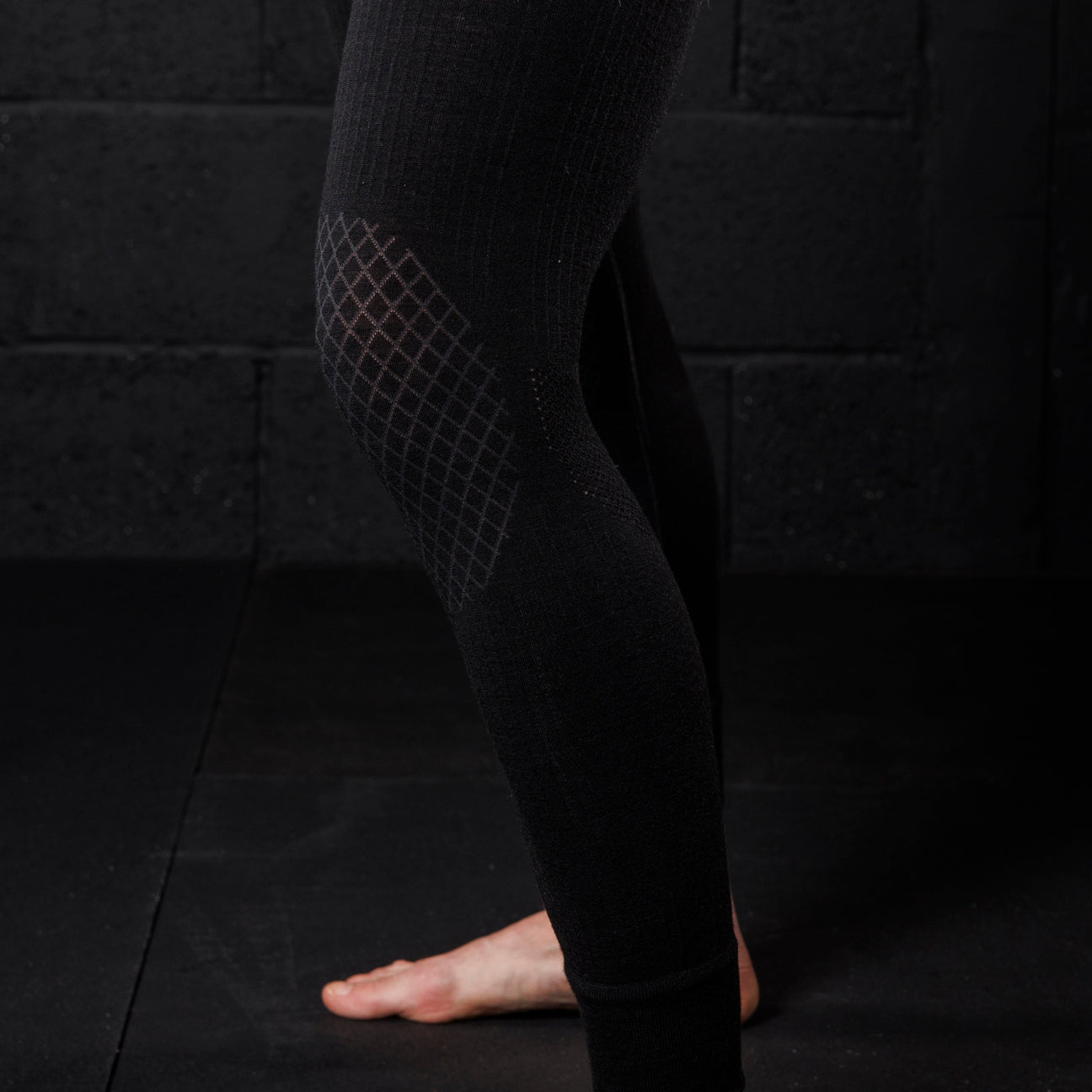 Stealth Seamless Base Layer Bottom Womens Thermal Compression Tights