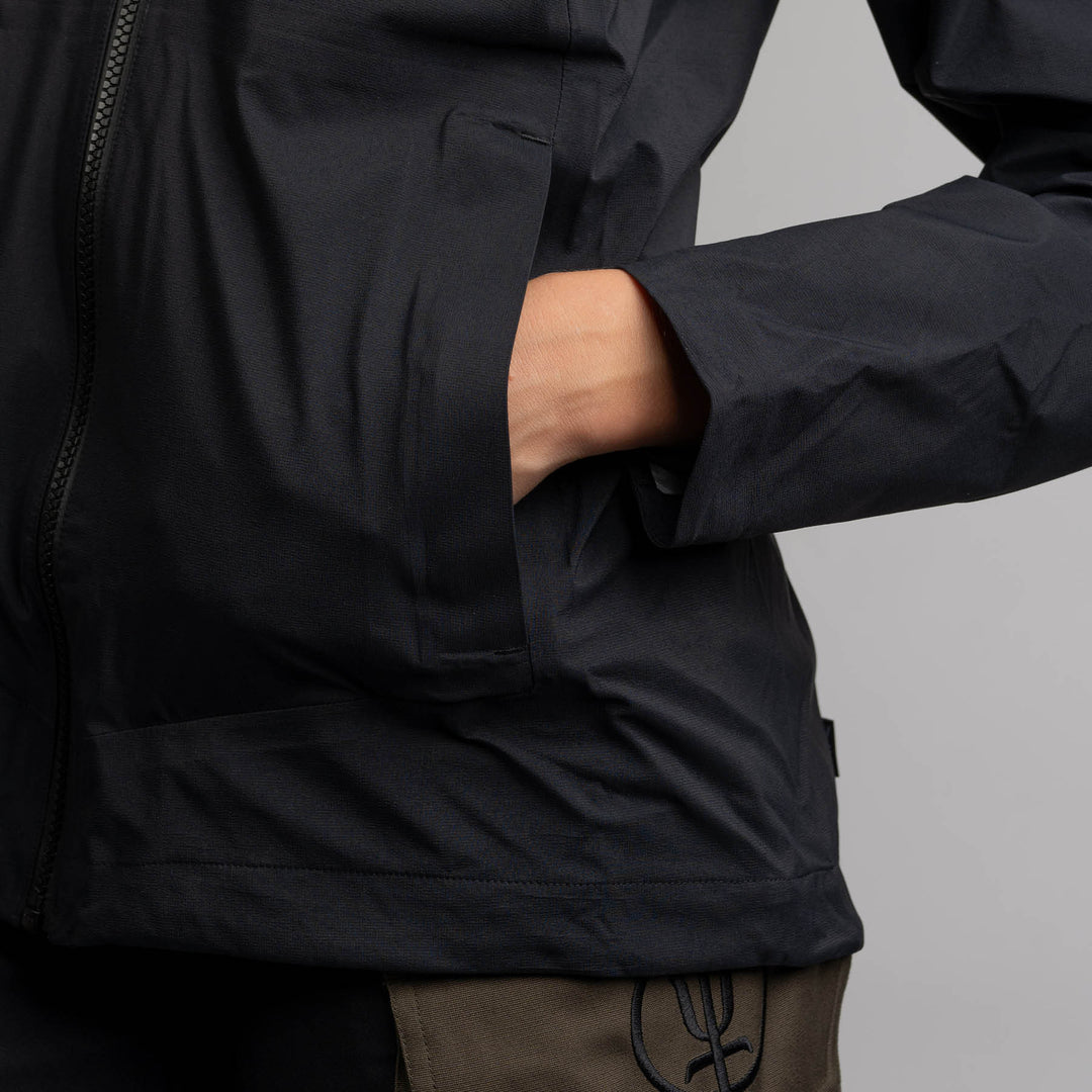 Vanguard Jacket Womens | Black Lightweight & Waterproof Jacket | ThruDark