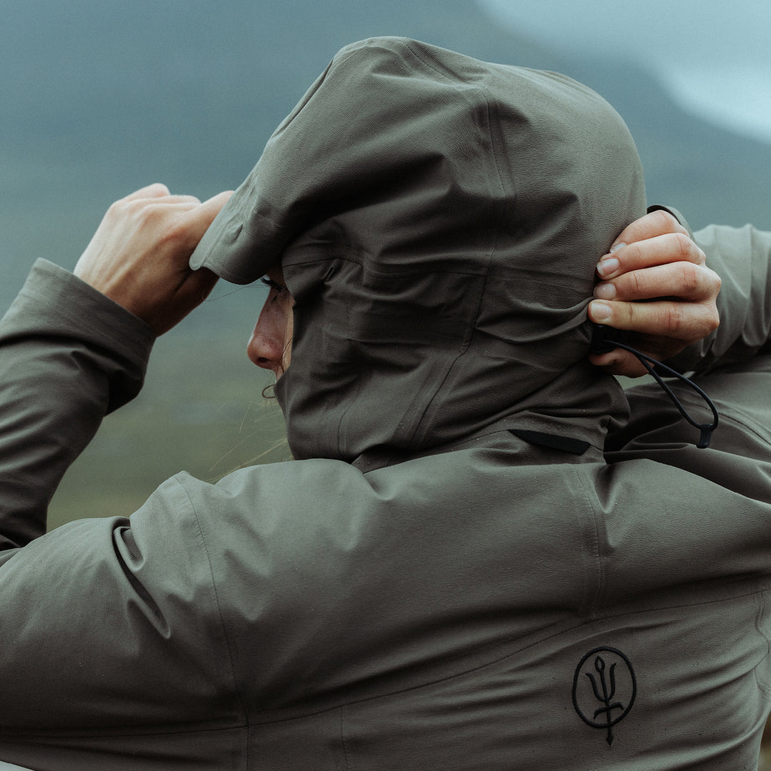 Vanguard Jacket Womens | Black Lightweight & Waterproof Jacket | ThruDark