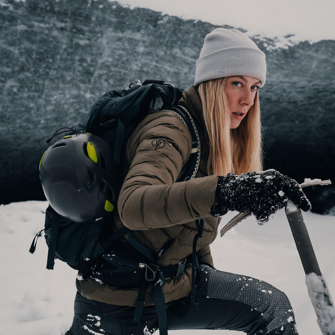 Ithax Funnel Jacket | Women's Green Synthetic Insulation Jacket | ThruDark