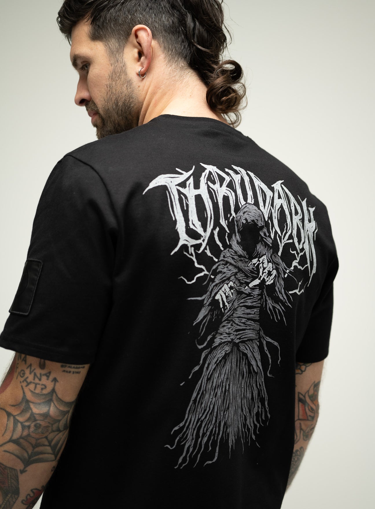 Insignia T-Shirt Wraith | Black Short Sleeve Graphic Tee | ThruDark