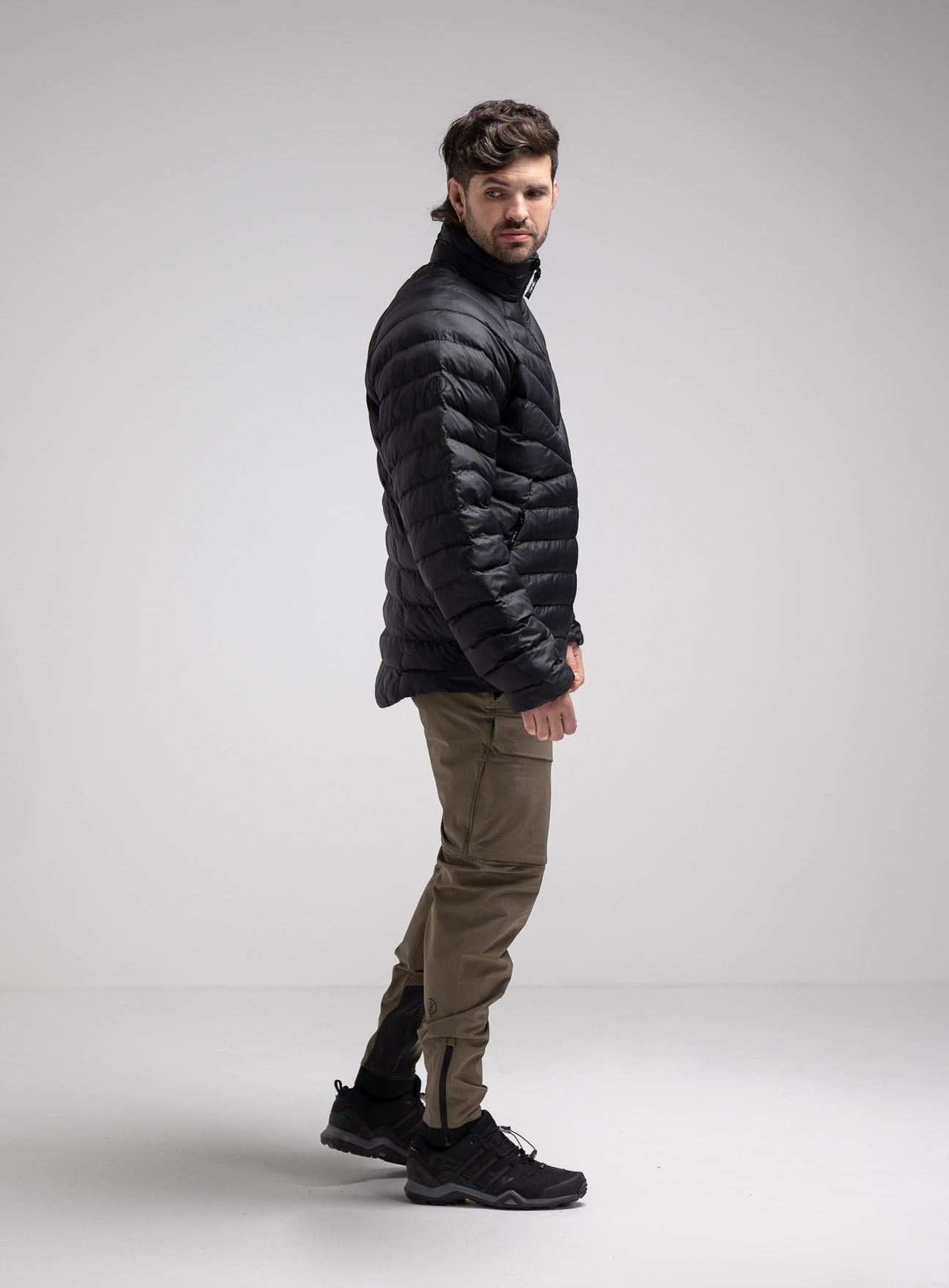 Ithax Funnel Jacket | Men's Black Synthetic Insulation Jacket | ThruDark