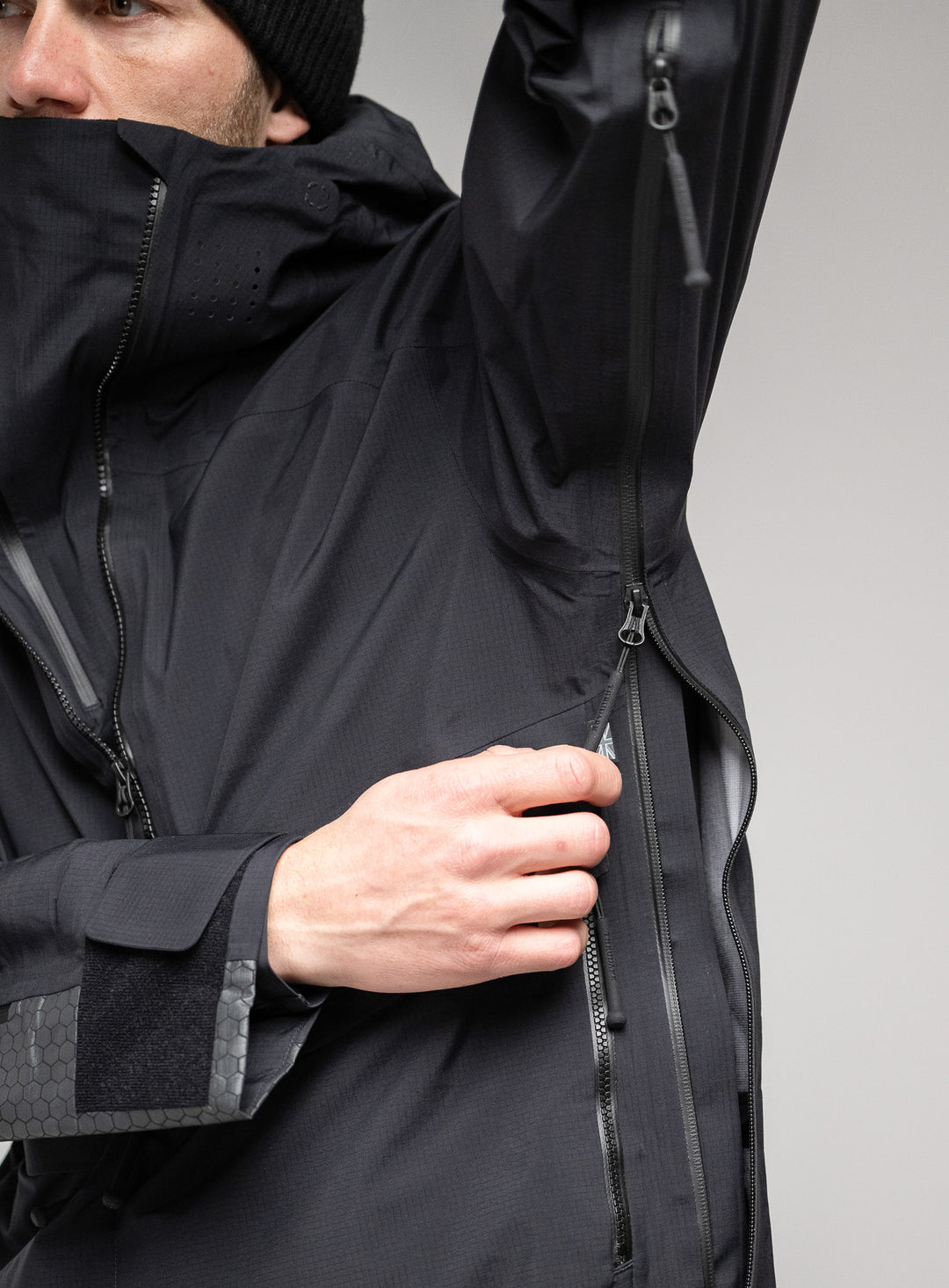 Rōnin Shuraken Half Zip Snow Jacket | Black Alpine Sports Coat – ThruDark